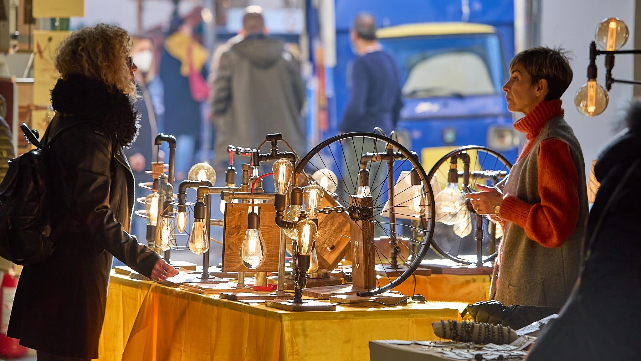 ROMA, tra bolle di sapone, live music e spettacoli circensi al via l ...