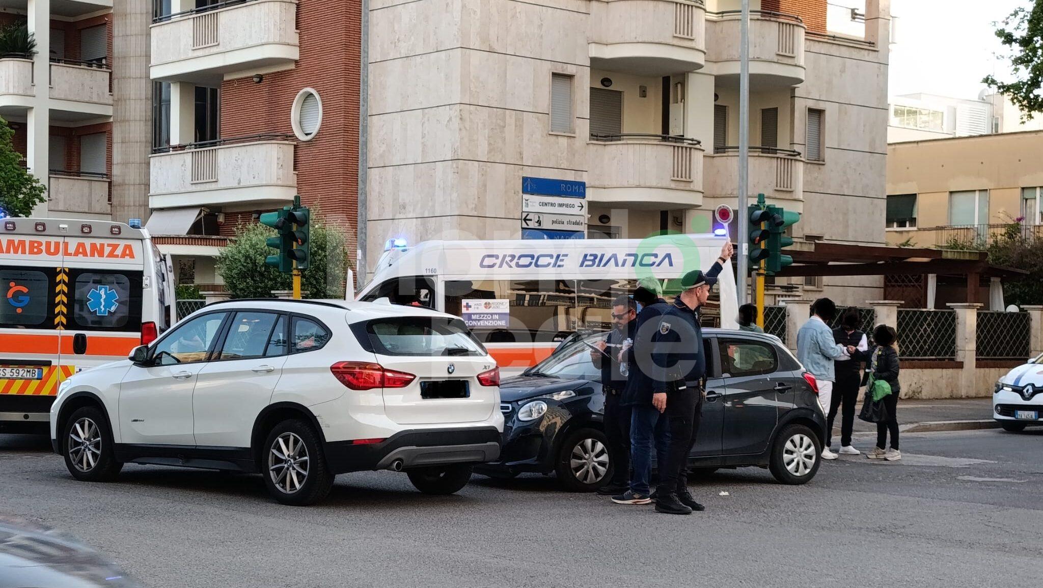 LATINA | Incidente all’incrocio, due feriti – Mondoreale